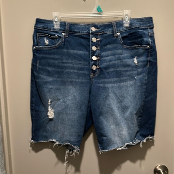 Time and Tru | Shorts | Time And True Highrise Size 8 | Poshmark